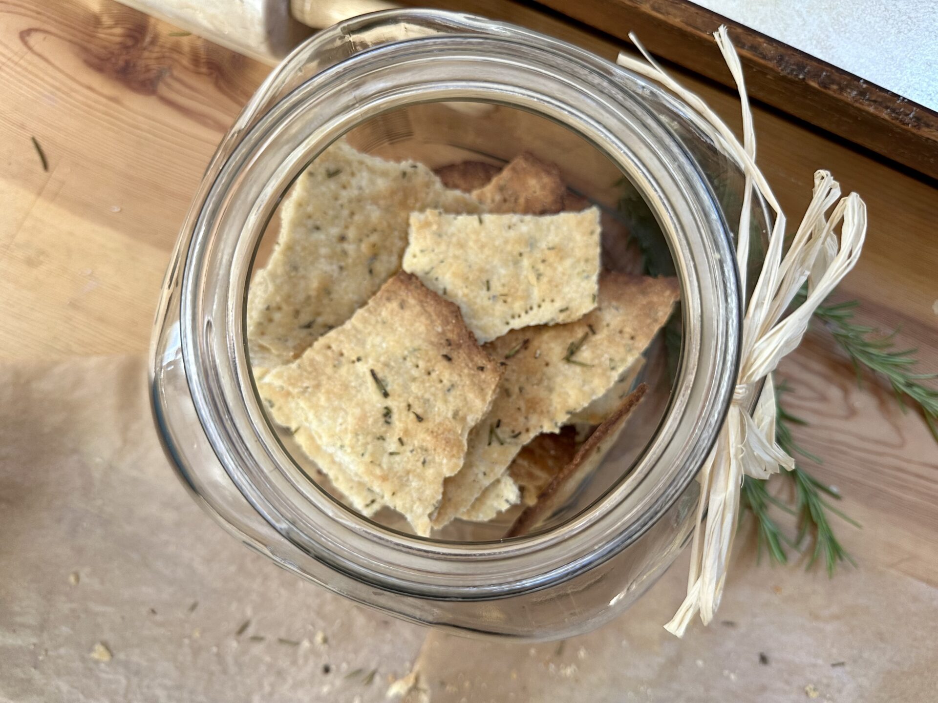 Rosemary and Olive Oil Crackers, 7 Tips for Extra Crunchy Homemade ...